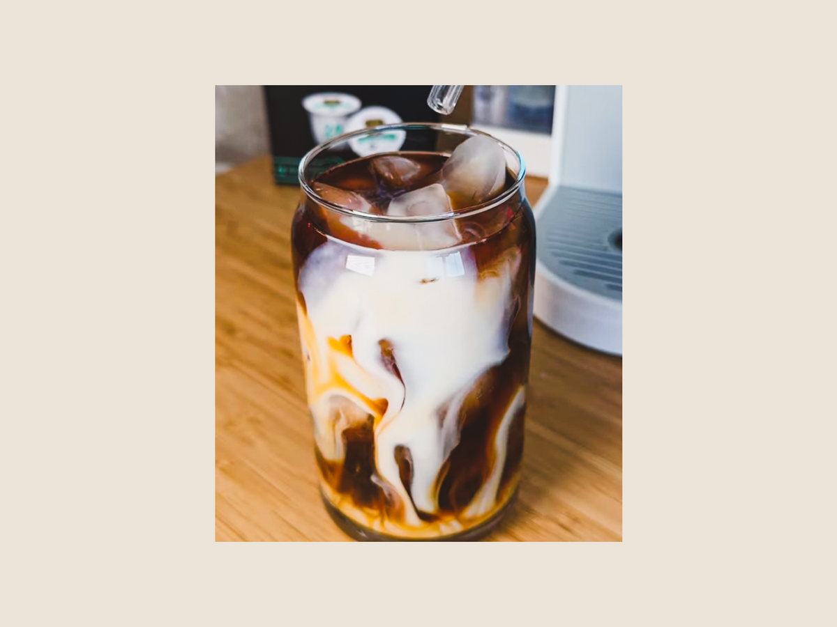 🍁 Sollo Cinnamon Maple Iced Latte Recipe 🧊☕ – Sollo Wellness