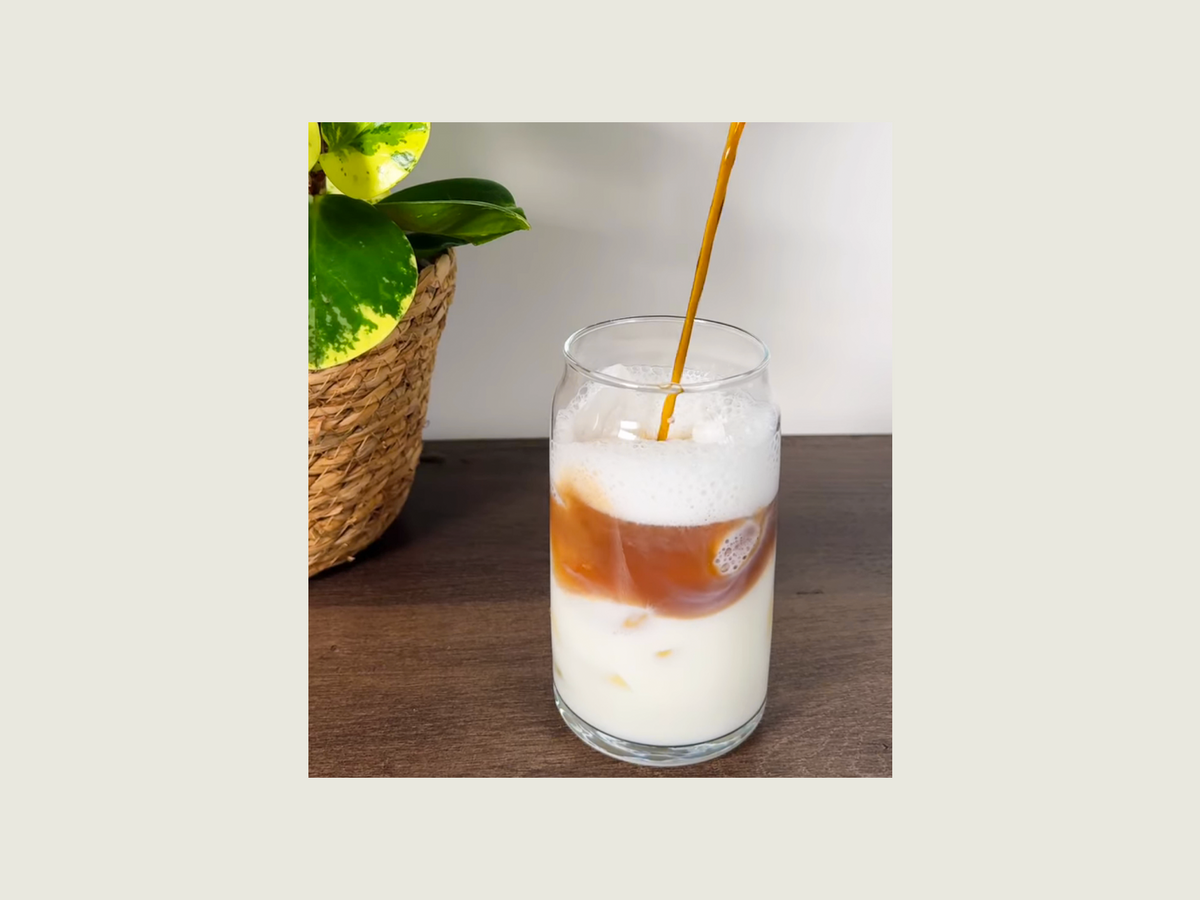 🌿 Agave Breeze Detox Latte ☕️ – Sollo Wellness